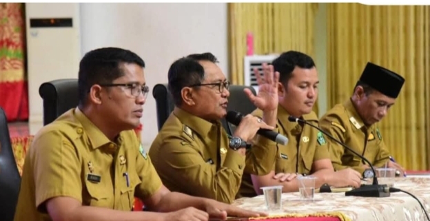Bupati Padangpariaman Instruksikan Investigasi Pegawai Titip Absen ...